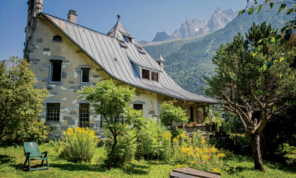 Beautiful Historic Villa For Sale In Chamonix, France - International ...
