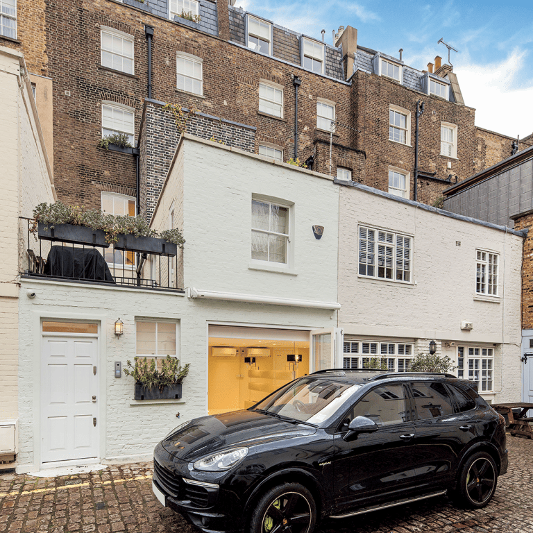 London at 35,000 Feet: Connaught Square - International Property & Travel